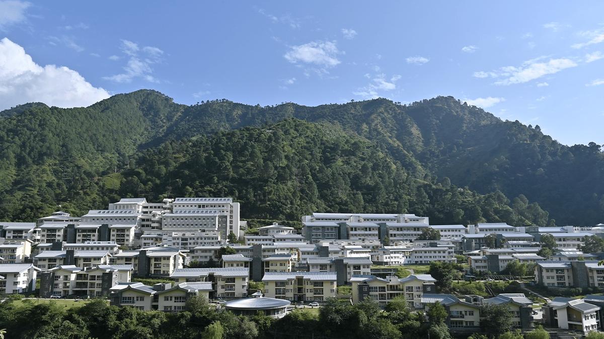 Apply for IIT Mandi summer internship 2025 and earn ₹10,000 per month ...