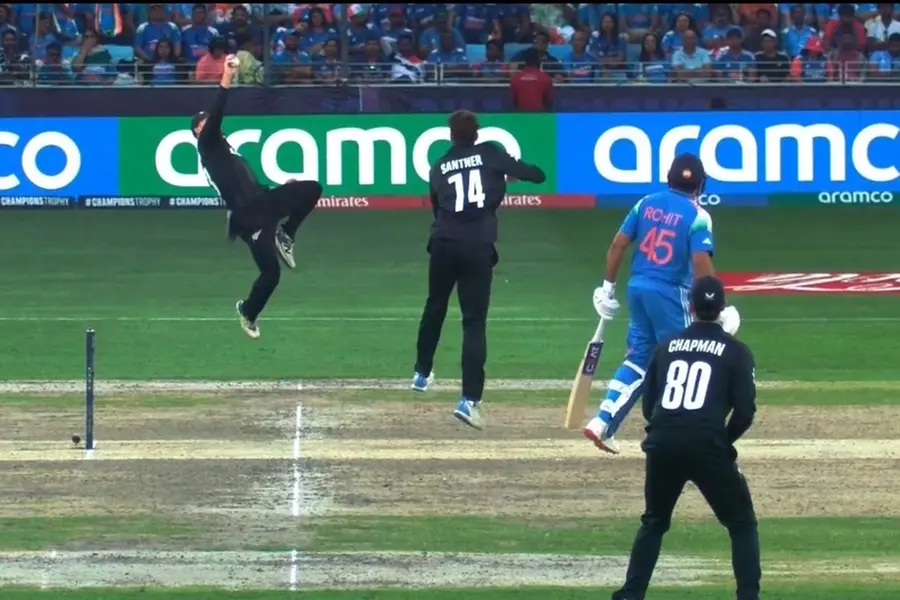 Glenn Phillips takes fielding to new heights in Champions Trophy ...