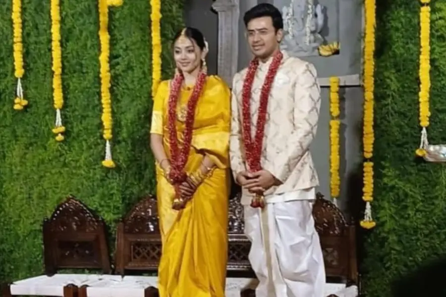 BJP MP Tejasvi Surya marries carnatic singer Sivasri Skandaprasad | SEE ...