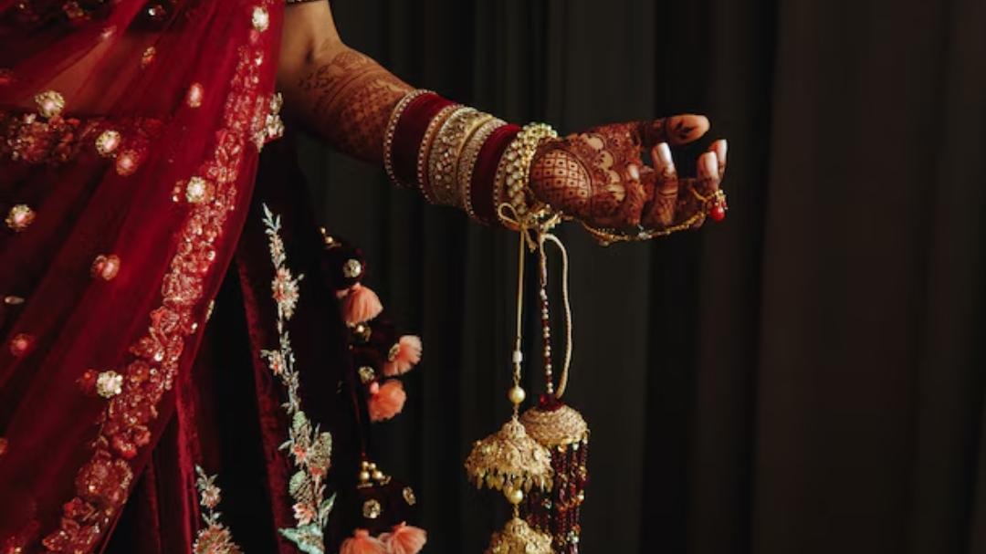 Bride turns thief! Newly-married woman runs off with jewellery and cash