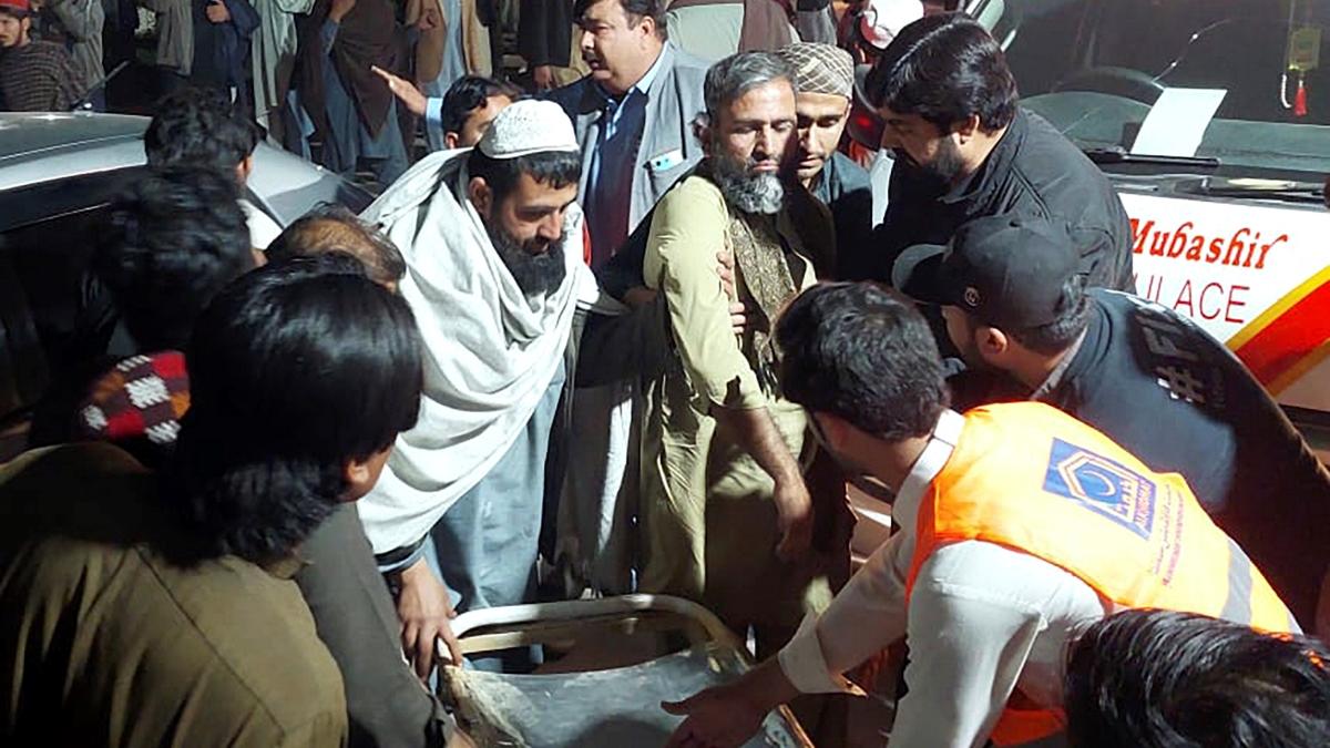 12 killed, 30 injured in suicide bomb attack on Pakistan military base ...