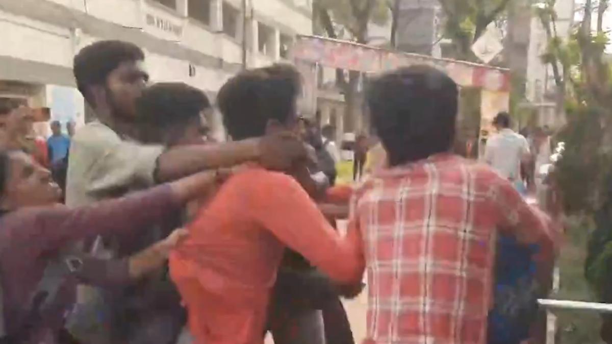Violence breaks out in Bengal universities as SFI enforces strike ...