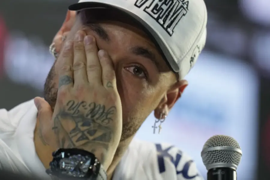 'The prince is back': Neymar's emotional return to his boyhood club ...