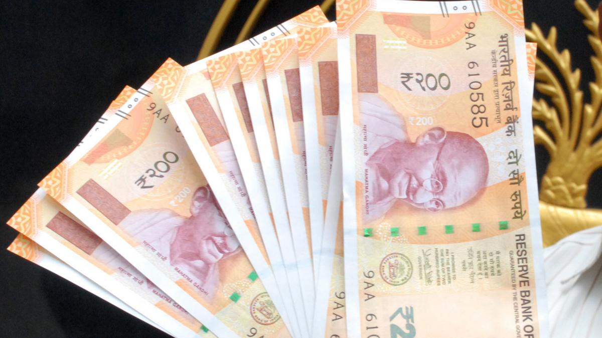 Is Indian Oil offering a ₹6,000 fuel subsidy gift? PIB clarifies