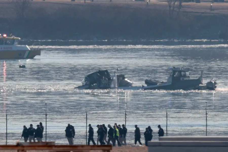28 bodies recovered from Washington DC mid-air crash