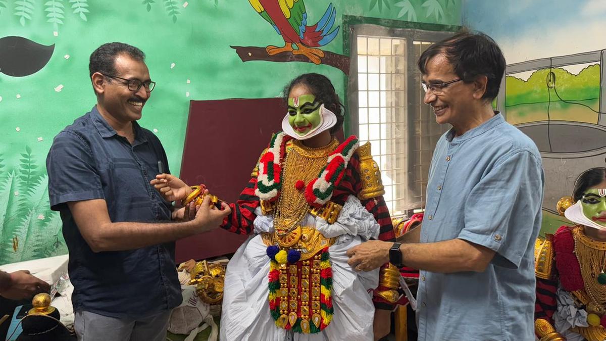 Navy doctor’s Kalolsavam hat-trick record in Chakyar Koothu remains ...