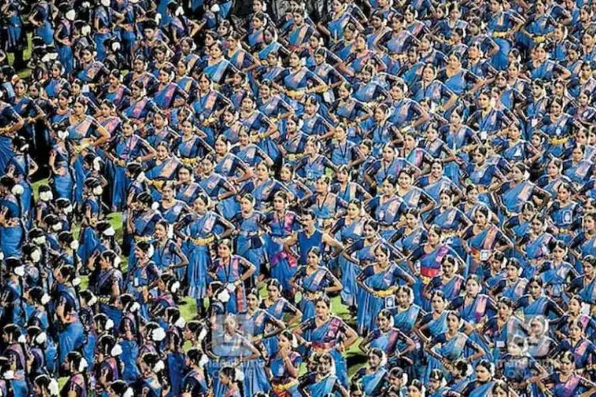 Uma Thomas accident: Organisers 'charge' ₹1600 for sarees priced at ...