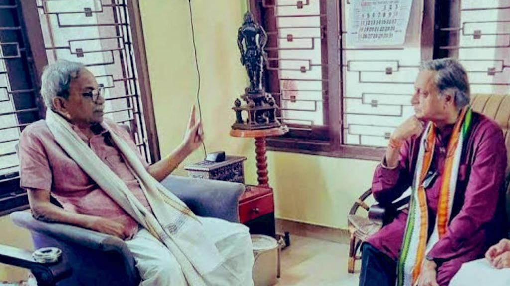 MT is an 'immortal legacy in the world of fiction', says Shashi Tharoor