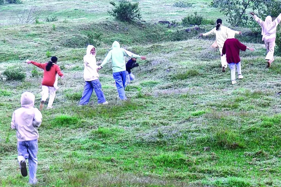 Snowfall in Munnar: Frosty meadows draw tourists to winter paradise ...