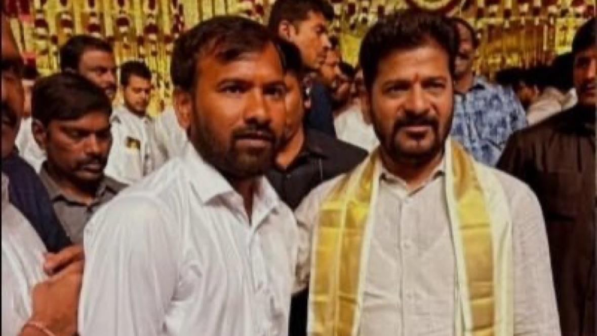 Viral video, photo link CM Revanth Reddy to Allu Arjun residence attack ...