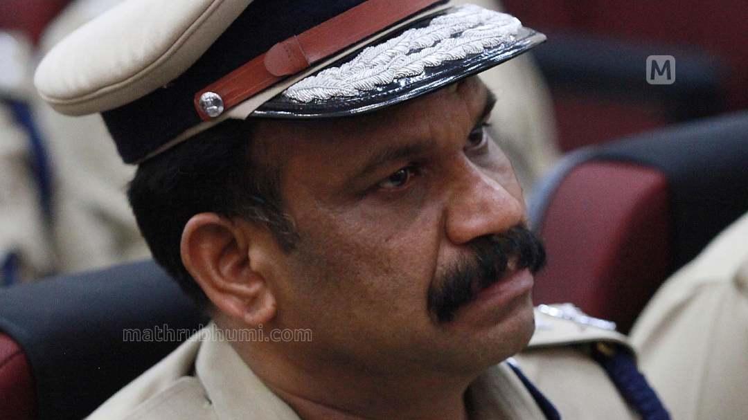 Kerala police row: P Vijayan files complaint demanding action against ...