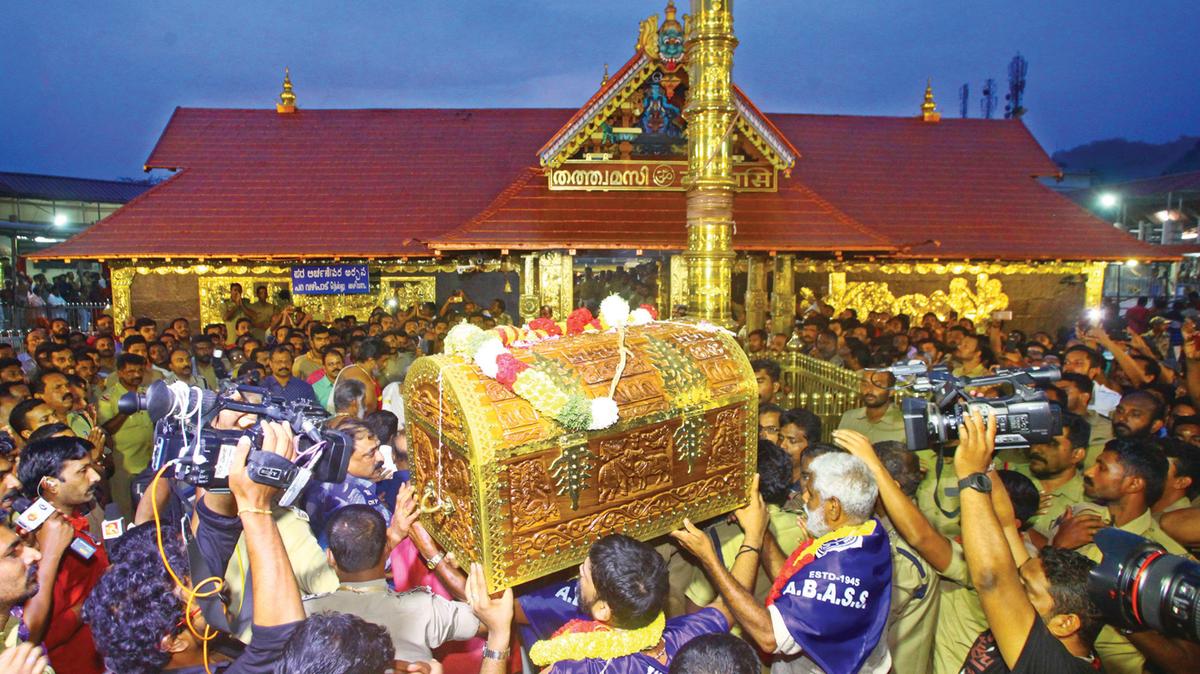 Thanka Anki worth 451 sovereigns begins journey for Sabarimala mandala ...