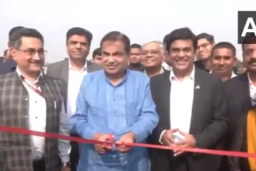 India’s first bio-bitumen National Highway stretch inaugurated by Nitin ...