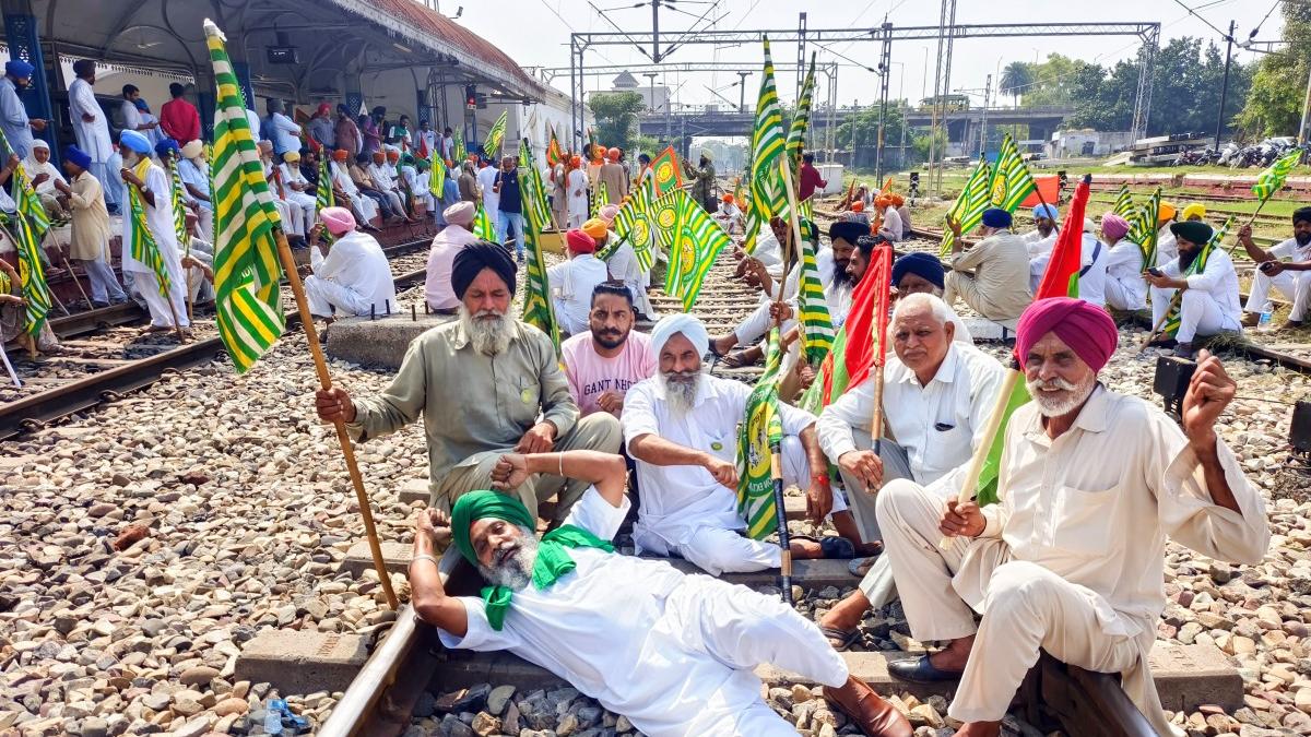 Passengers may face inconvenience with ‘Rail Roko’ protest in Punjab