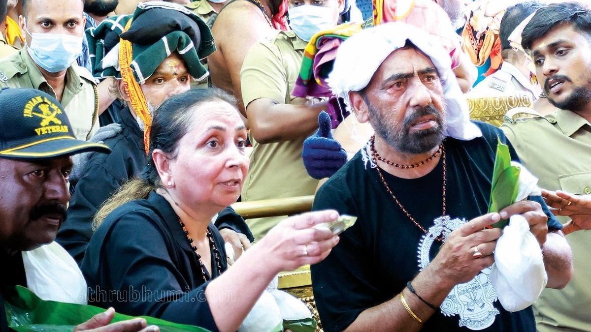 ‘Second birth’ for Captain Singh: Navy pilot meets Ayyappa after 40 ...