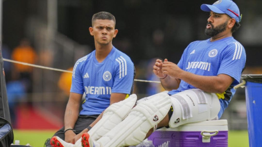 Rohit left fuming as young lad Jaiswal arrives late and misses team bus ...