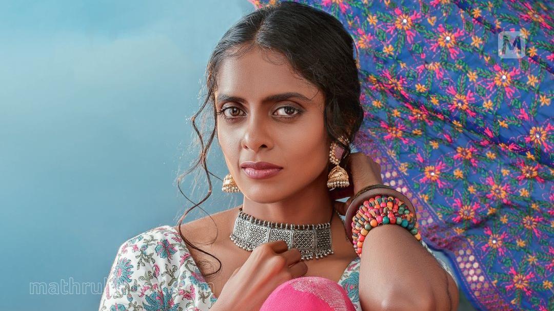 Everybody has strong views, they just choose not to express them all ...