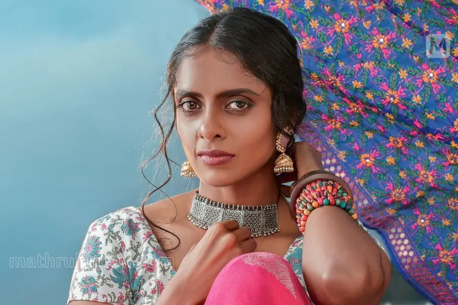 Everybody has strong views, they just choose not to express them all ...