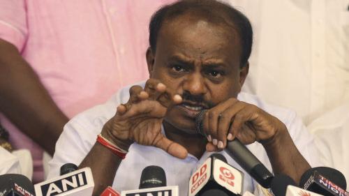Oppn meet: Kumaraswamy says Cong govt deputing IAS officers to "serve ...