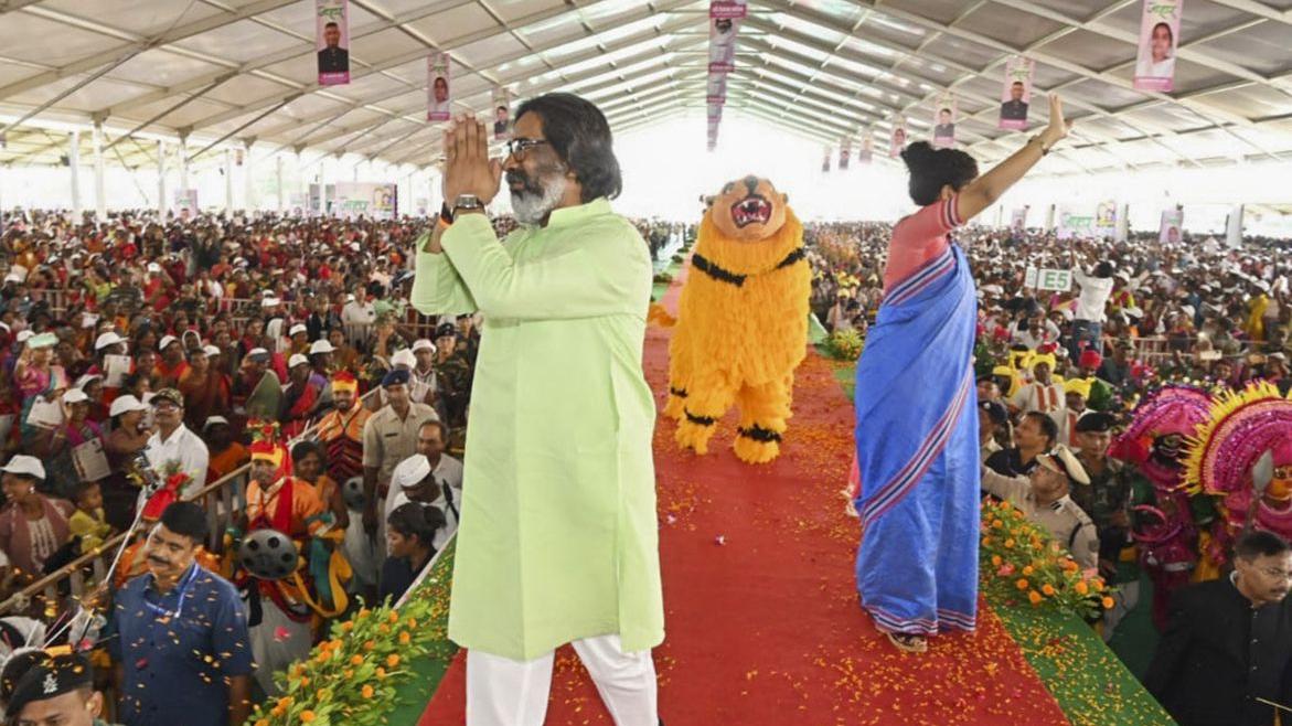 Hemant Soren will return: JMM leader Manoj Pandey exudes confidence in ...