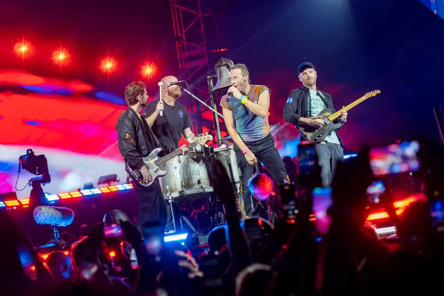 Coldplay's 'Infinity' tickets sold out? Fans blame tech issues, long queue