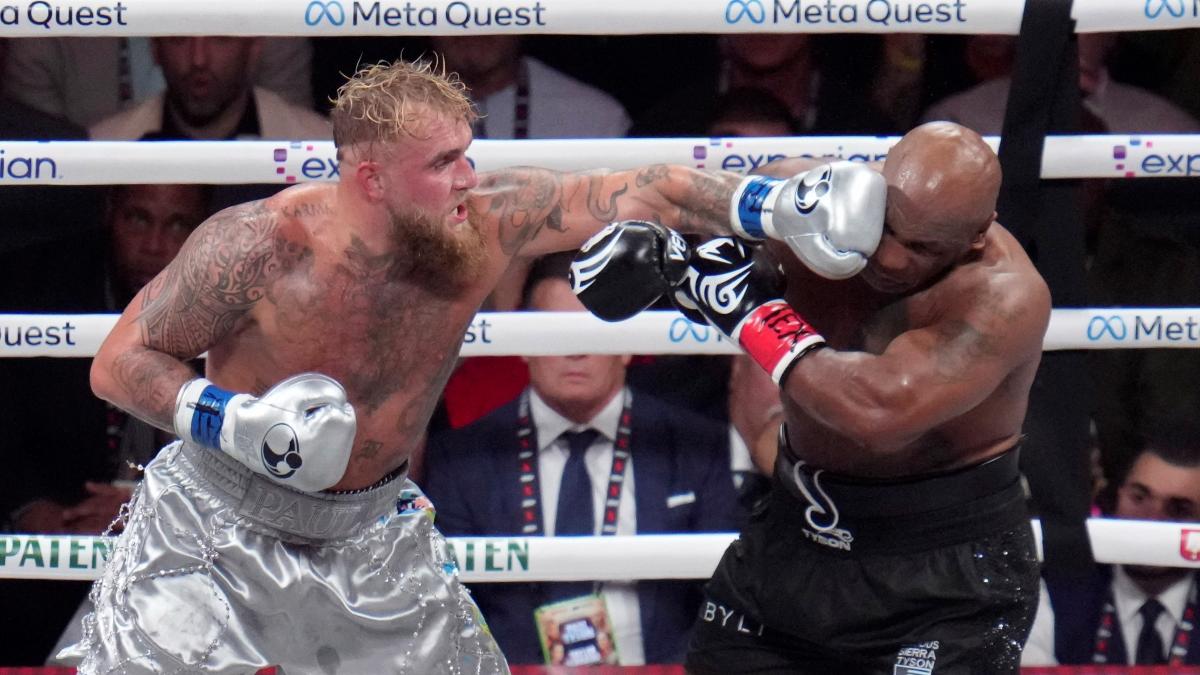 'Stream NOT Streaming...' Memes slam Netflix after Mike Tyson-Jake Paul ...