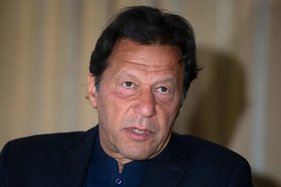 In a setback for Imran Khan, Pakistan extends army chief's tenure from ...