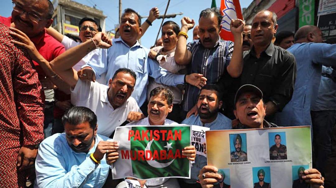 Poonch terror attack: People hold protest, raise anti-Pak slogans in ...