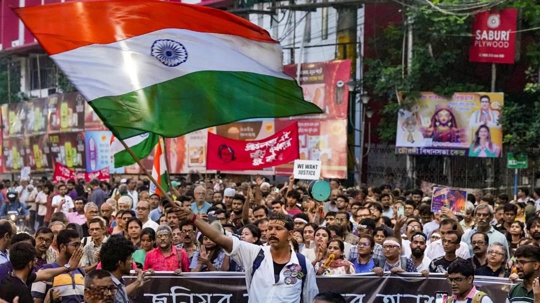 RG Kar case: Protests continue as junior doctors' hunger strike enters ...