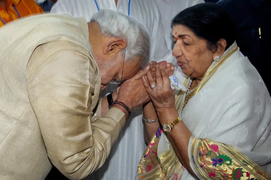 On Lata Mangeshkar’s birthday, singer’s old letter to PM Modi goes viral