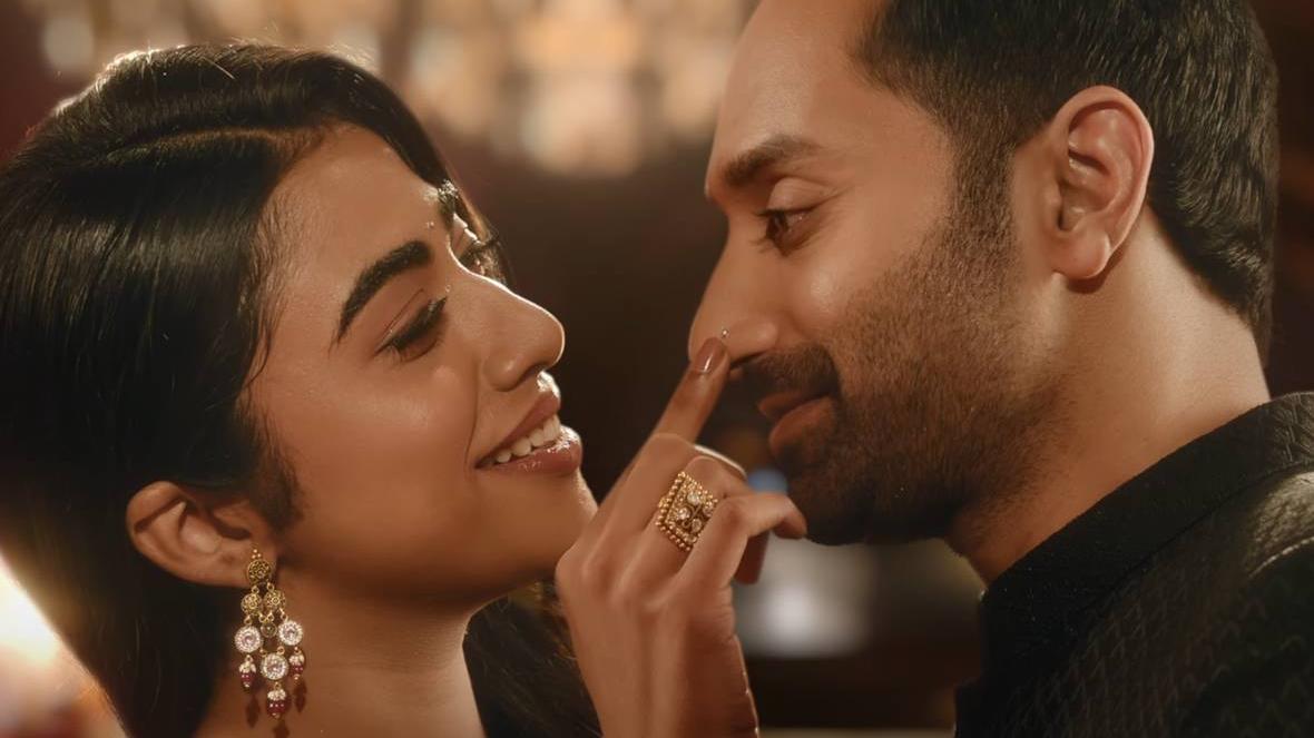 മൂക്കുത്തിയിട്ട ഫഹദ്; നൂതന ആശയവുമായി കവിത ഗോള്‍ഡ് ആന്റ് ഡയമണ്ട്സിന്റെ ...