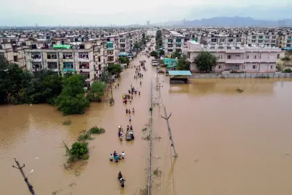 Andhra floods: Over 10 lakh people affected, 5 lakh acres of crops damaged