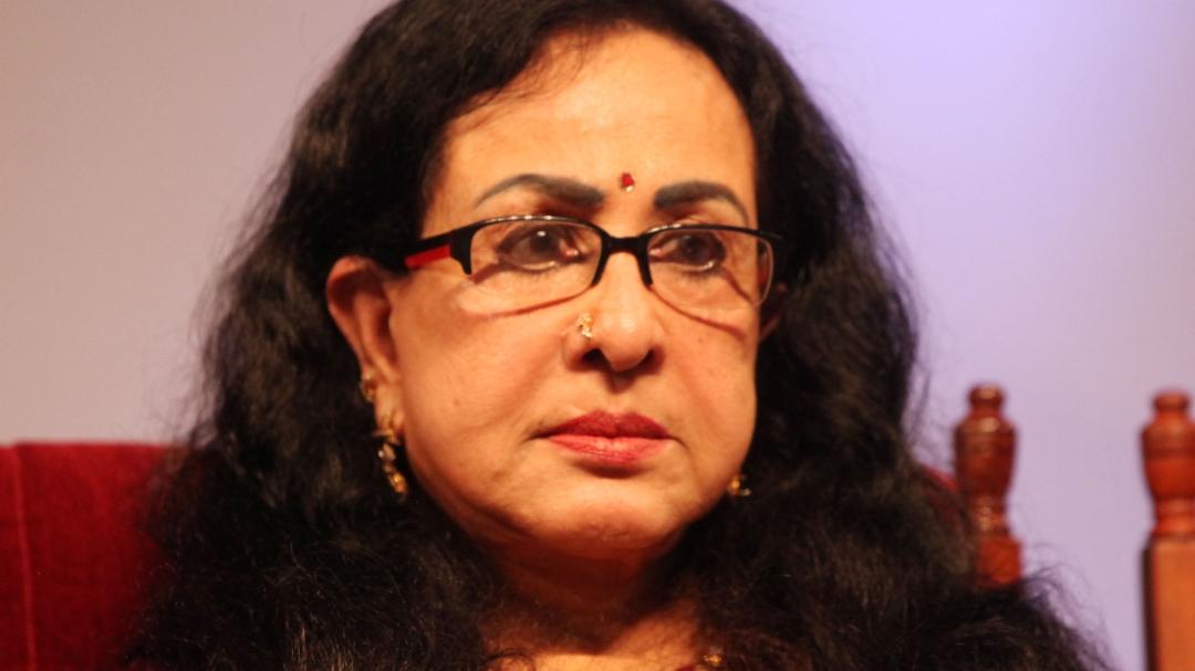 How can women give proof of abuse? asks senior actor Sheela; praises ...