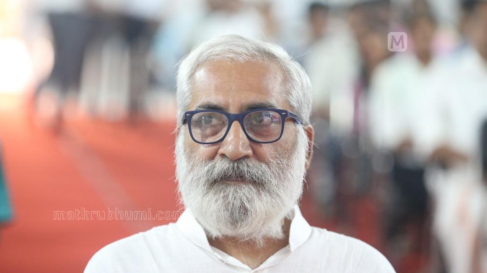 Activist Sandeep Pandey returns Magsaysay award over US 'role' in Gaza ...