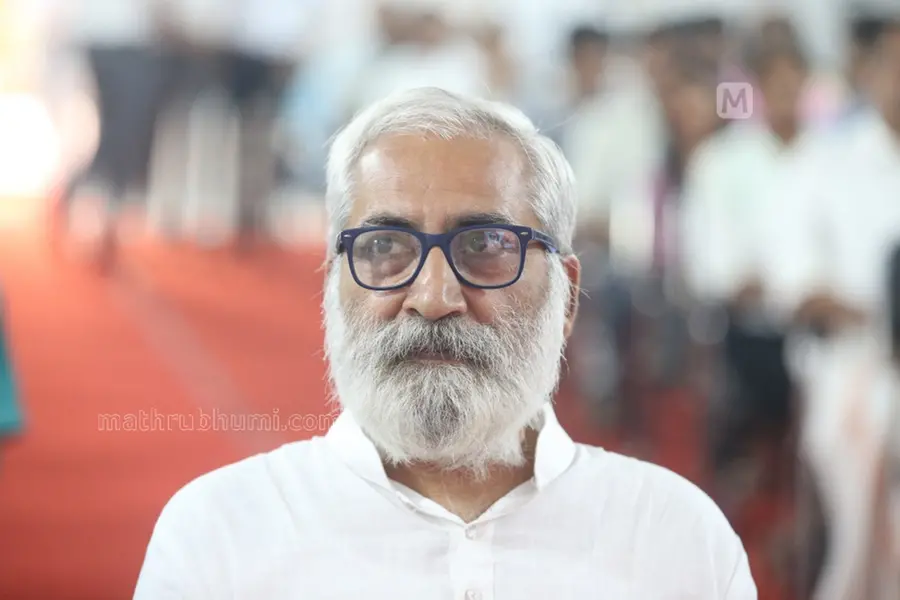 Activist Sandeep Pandey returns Magsaysay award over US 'role' in Gaza ...