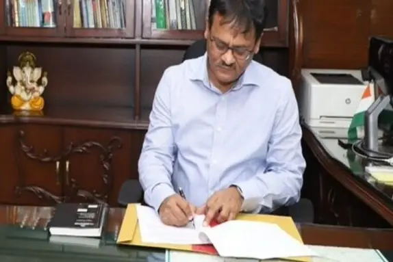 IAS officer Dharmendra appointed as Delhi's new chief secretary ...