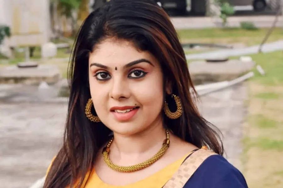 He would knock on door at night, actor Shivani Bhai opens up amid ...