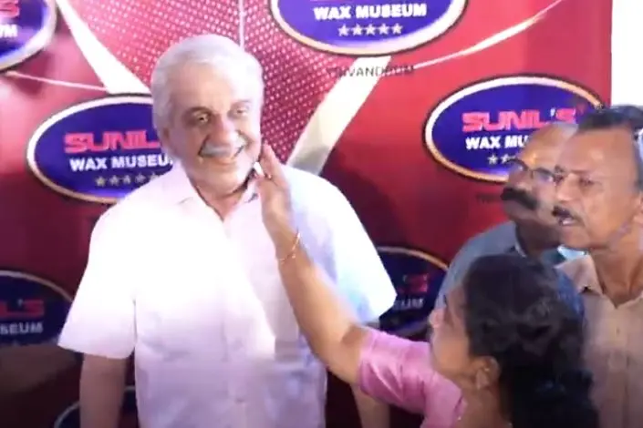 Oommen Chandy's memories honored with a wax statue ahead of first death ...