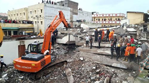 Gujarat building collapse: Death toll rises to seven