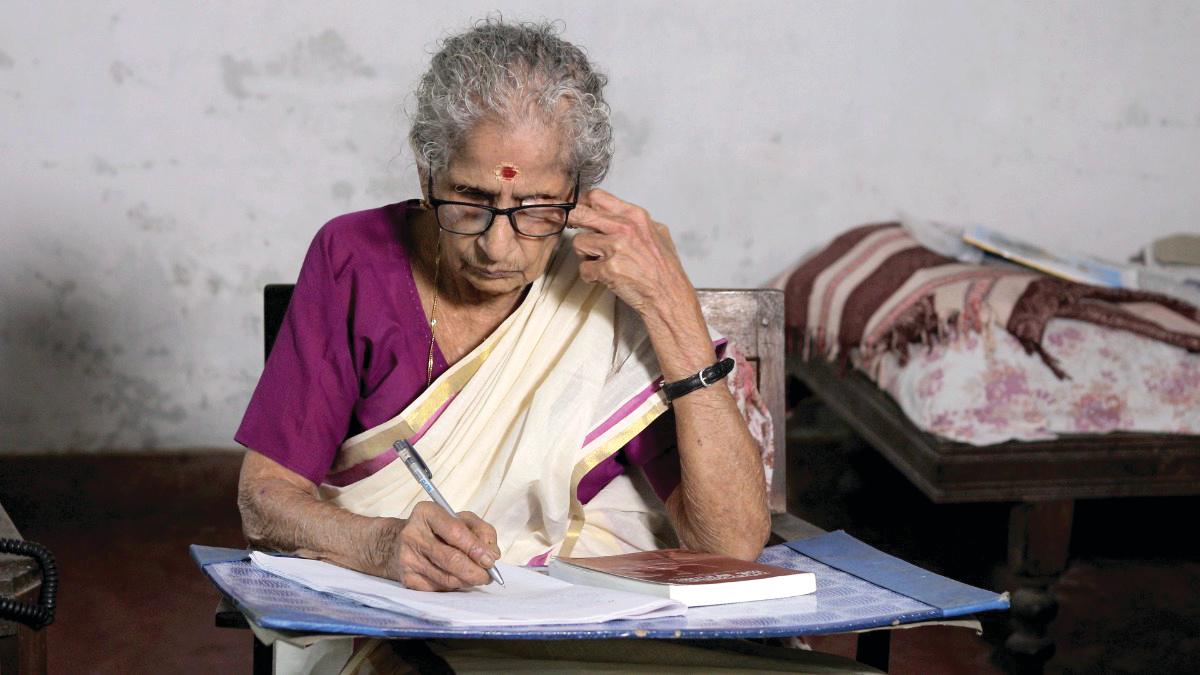 Mundassery Award for Dr M Leelavathy