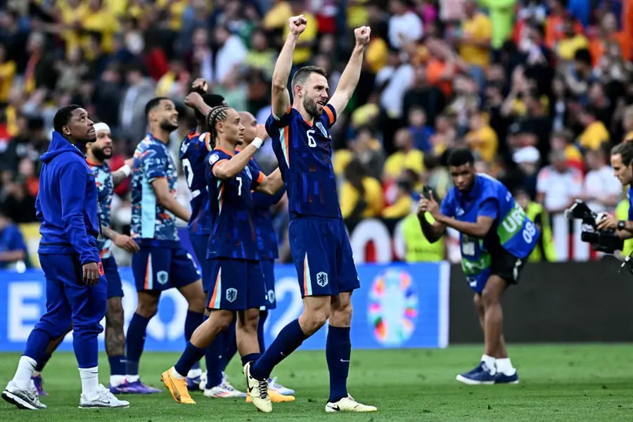 Netherlands secure 3-0 victory over Romania in euro cup quarter-finals ...
