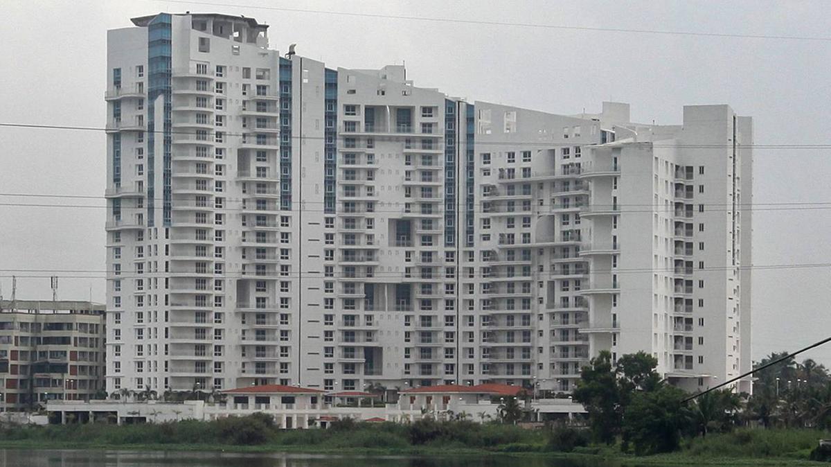 Over 100 DLF flat residents fall ill after drinking contaminated water ...