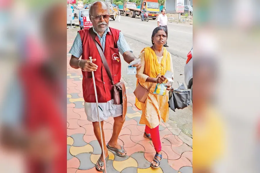 Blind lottery vendors in Kottayam suffer daily thefts