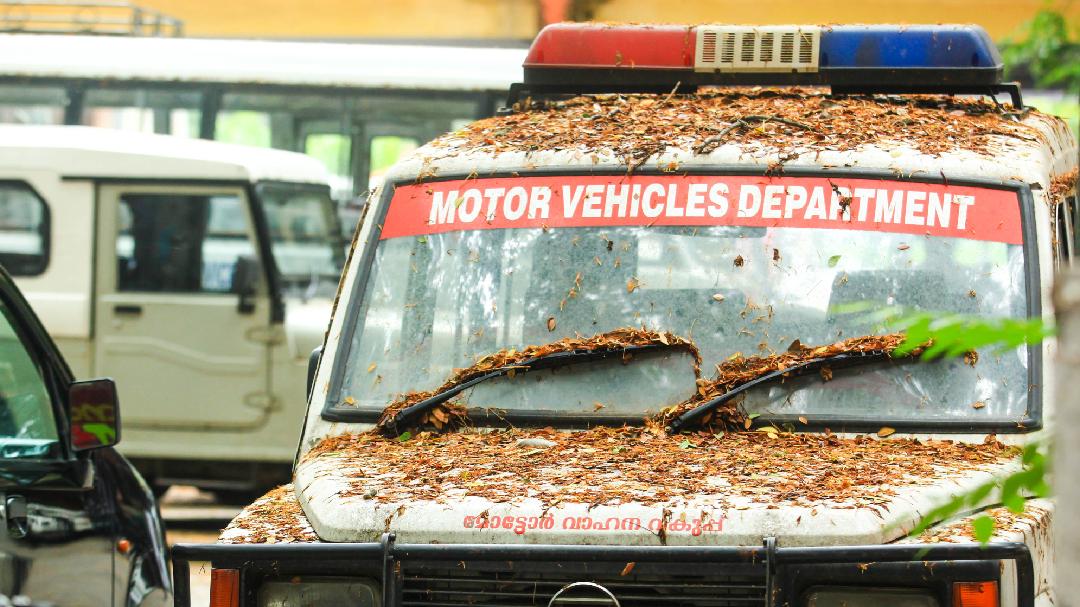 Over 9 lakh govt vehicles older than 15 years to be scrapped from April ...