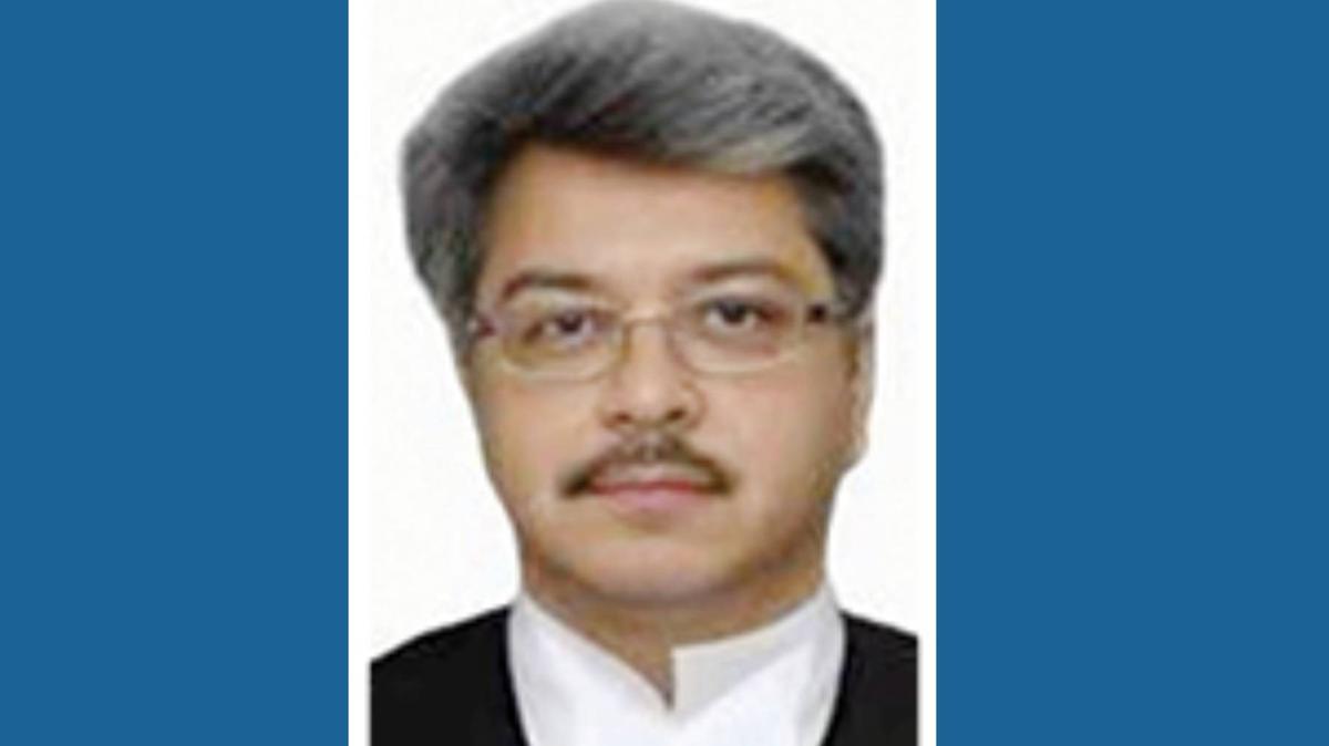 Kerala High Court CJ Ashish Desai hospitalised due to uneasiness during ...
