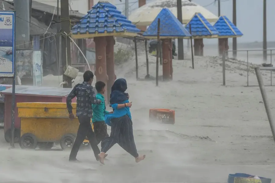 Two die as cyclone Remal ravages parts of Bengal, heavy rain continues ...
