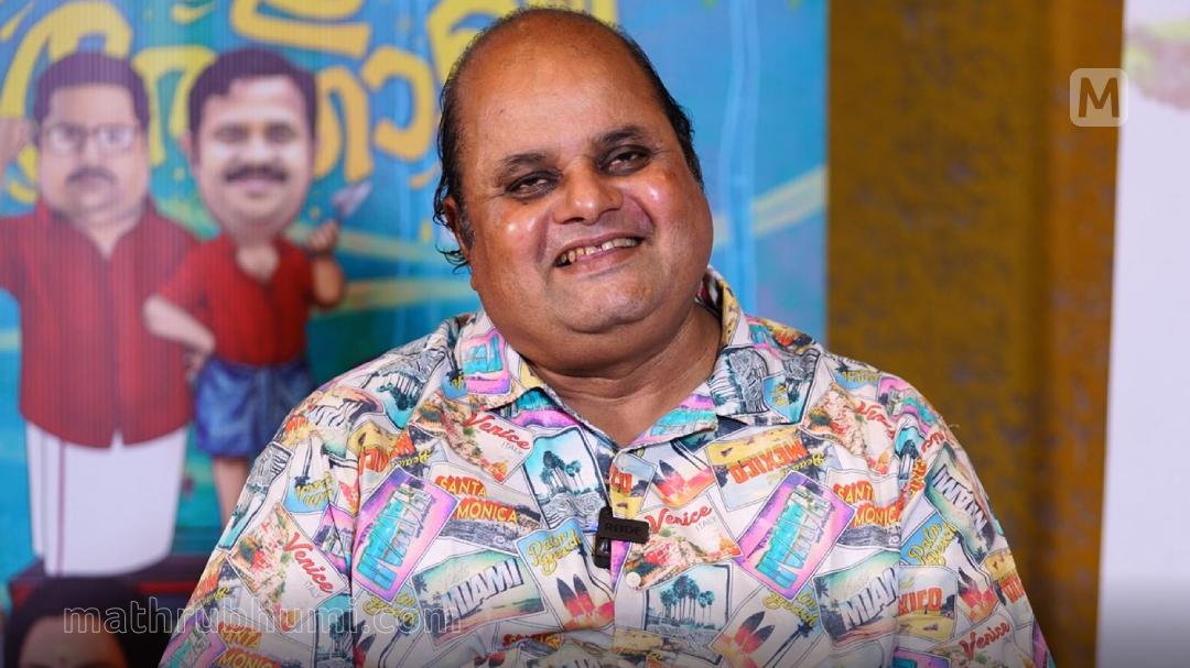 Bike-borne gang attacks actor Sunil Sukhada’s car: Complaint ...