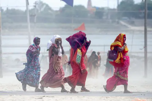 Severe heatwave in gangetic West Bengal and Odisha; IMD issues red ...