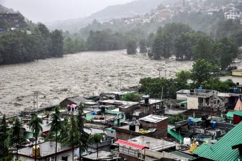 Heavy rains: Five dead in landslides in Himachal Pradesh | Mathrubhumi ...