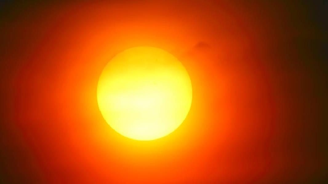No respite from heat: Met dept issues high temp warning for 10 districts